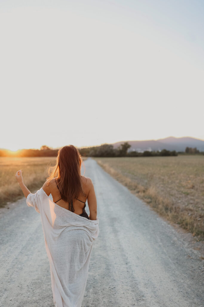 Embodied Safety: Dein Weg in die verkörperte Sicherheit - Jeannine Mik